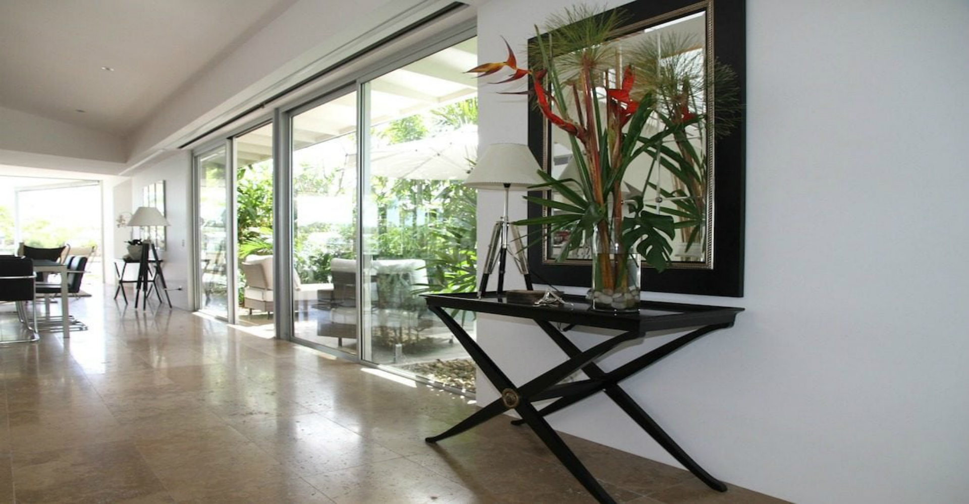 Four Unique and Innovative Ways to Use Glass in Your Home
